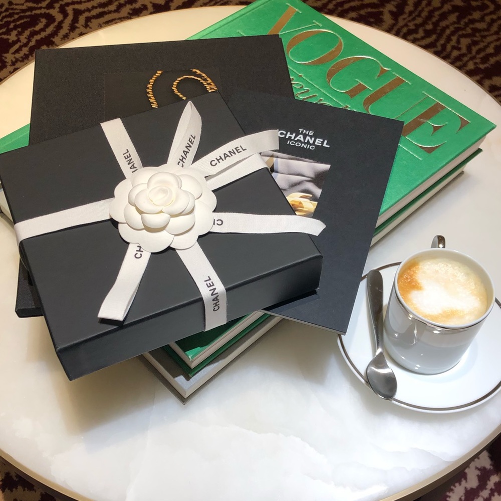 Chanel Table Book Only Free Dior Lip Glow (Other Item… - Gem